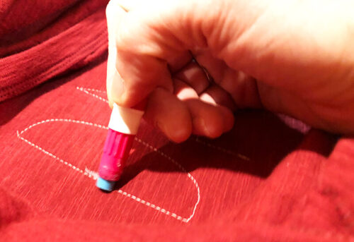 How to do couching on an embroidery machine