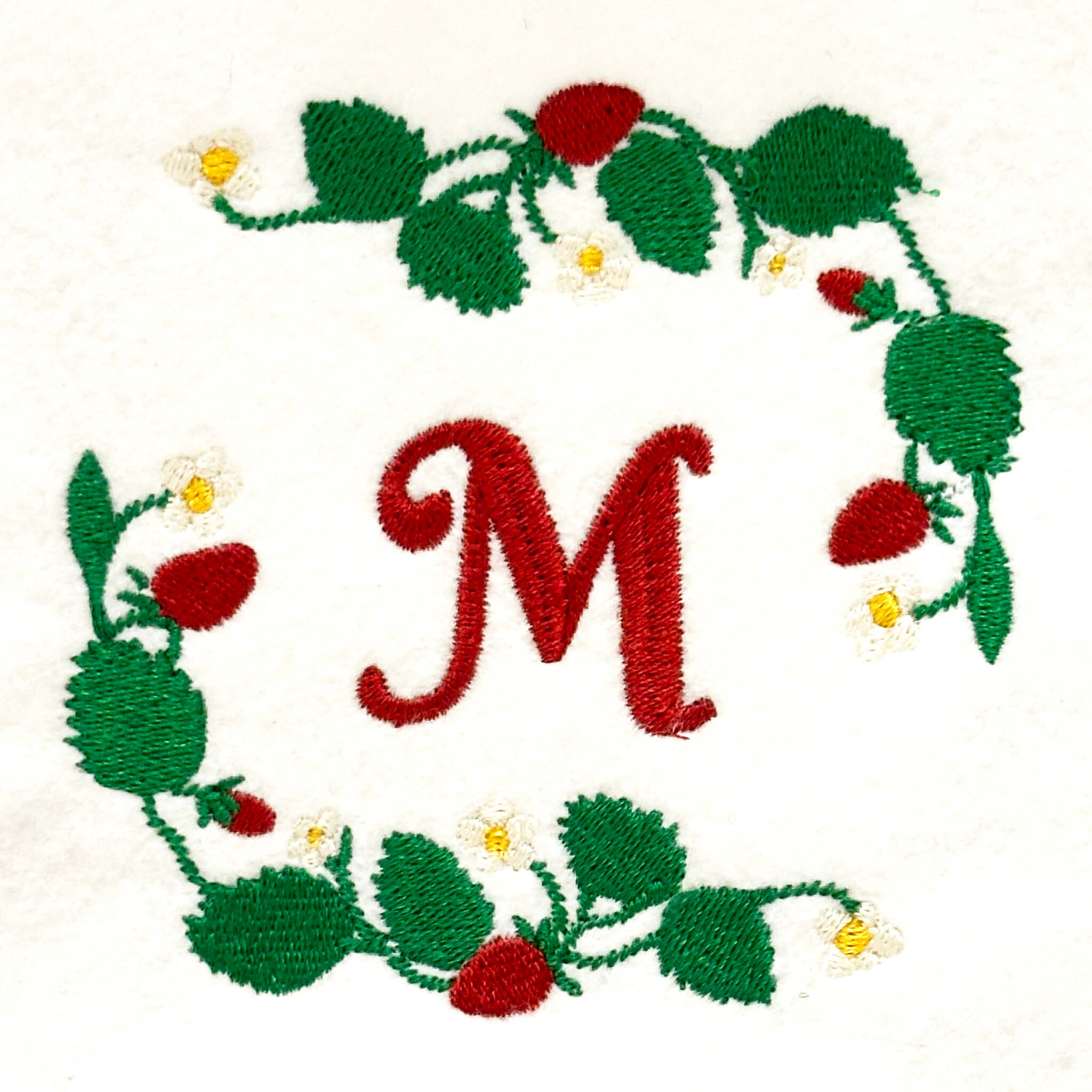 Strawberry wreath embroidery design - Machine Embroidery Geek